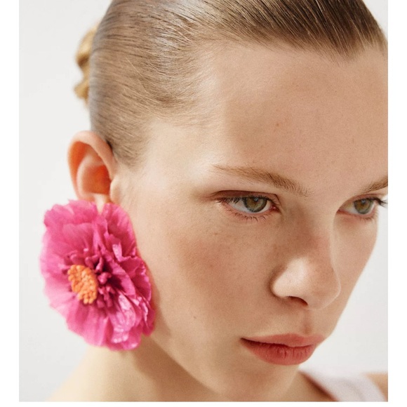 Zara | Jewelry | Zara Raffia Flower Earrings | Poshmark